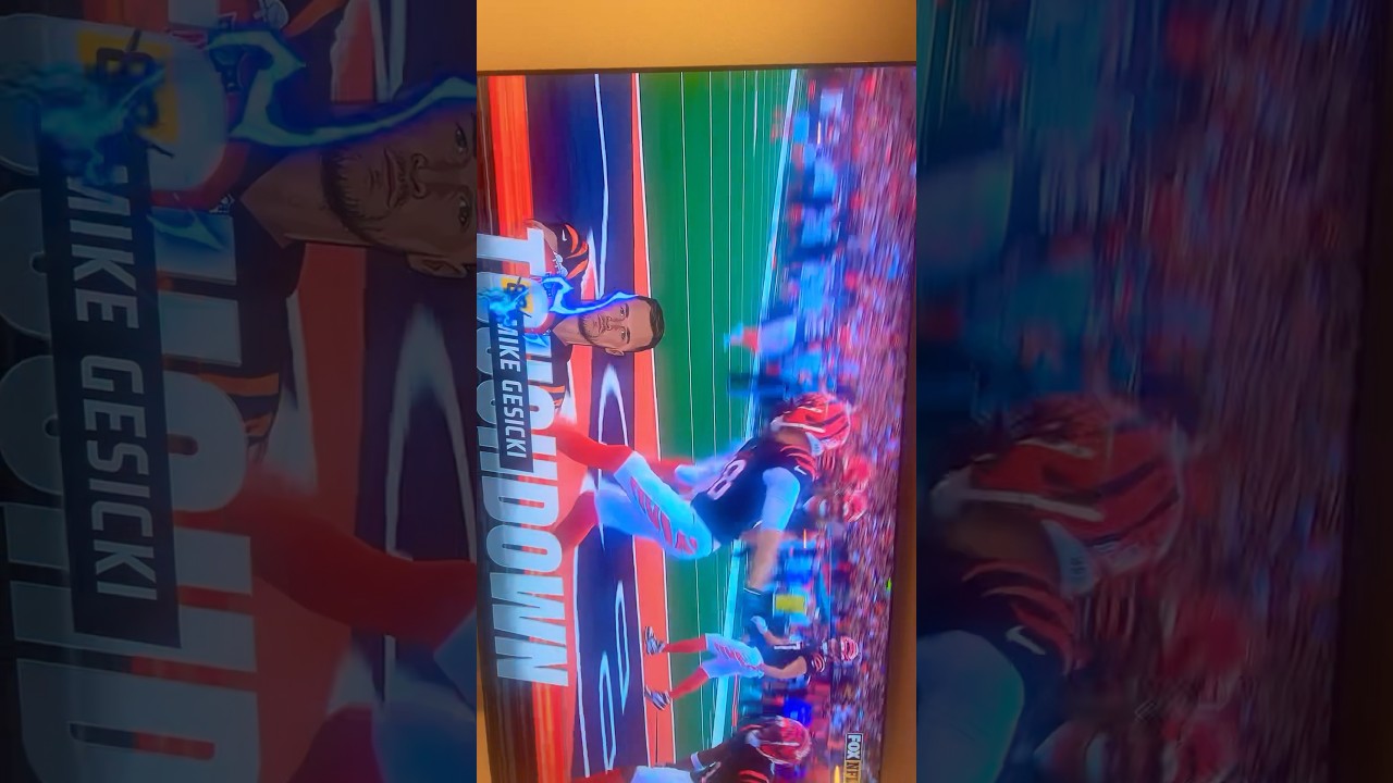 Mike gesicki strikes again - YouTube