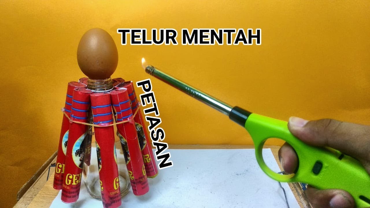 Ngabuburit Mainan Kembang Api Air Mancur Murah dan Telur Mentah - YouTube