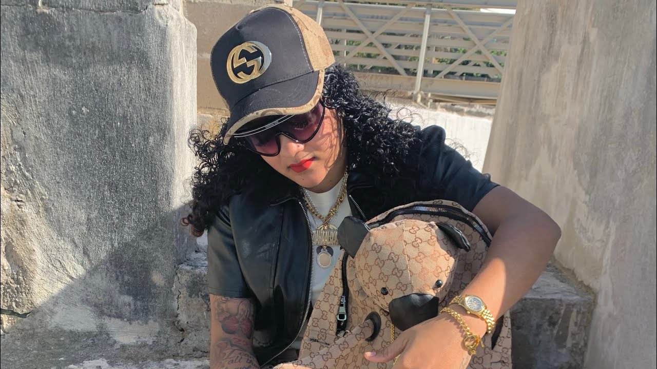 Ziah Aaliyah- Day By Day (Official Music Video) - YouTube