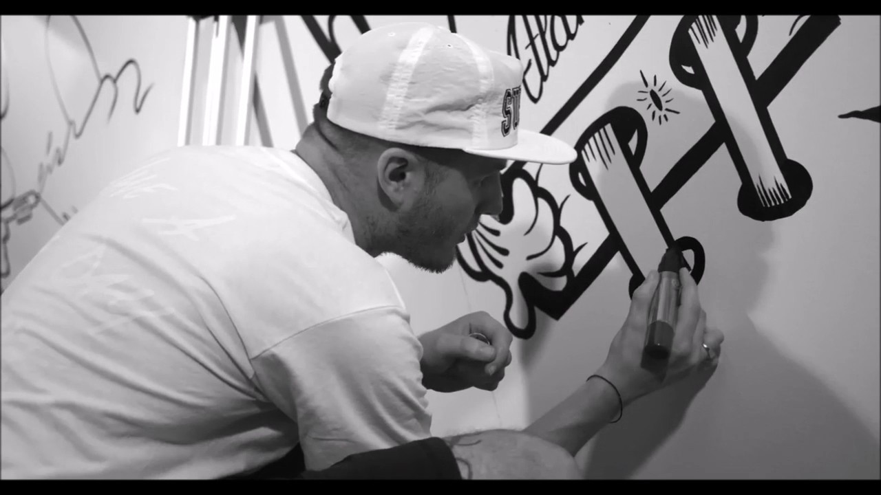 Graffiti Art Battle + MC - YouTube