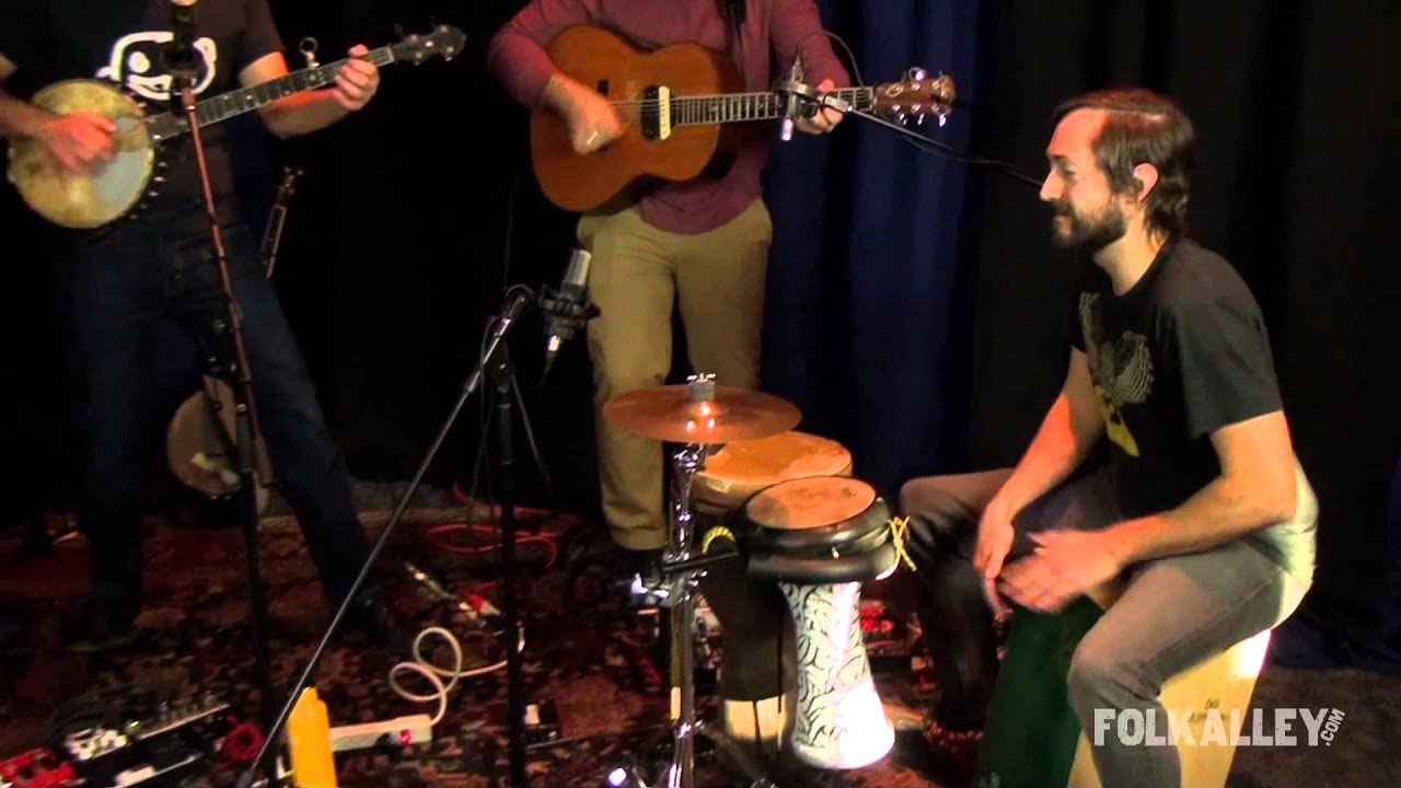 Folk Alley Sessions: The Duhks - "Lazy John" - YouTube