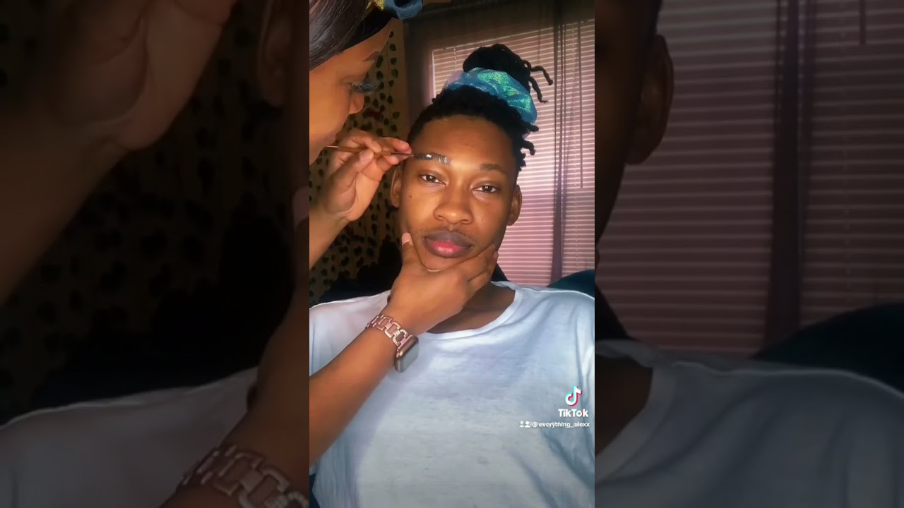 Turning my Boyfriend into a Baddie | Doing My Boyfriends Makeup - YouTube
