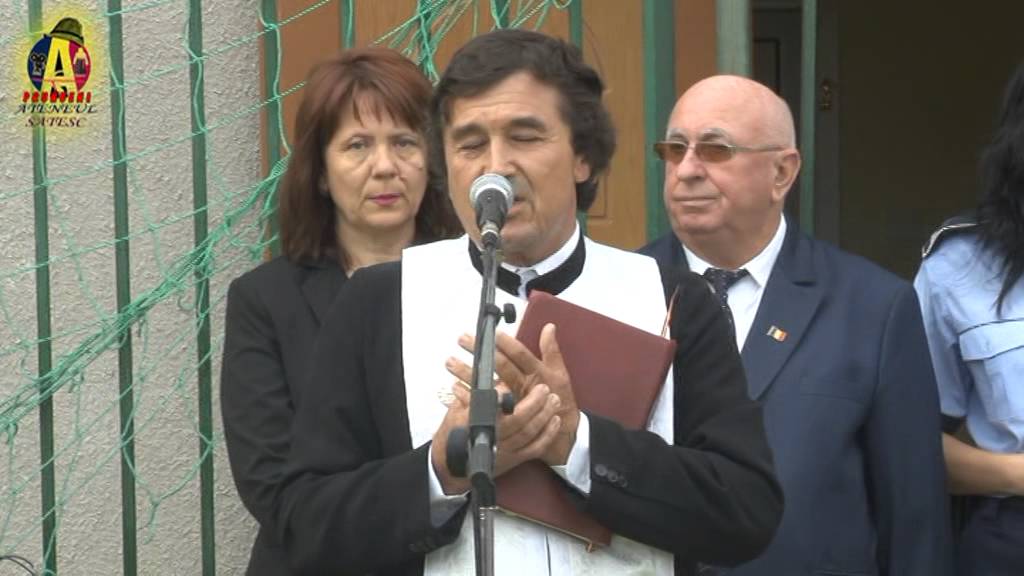 INCEPUT DE AN SCOLAR 15 septembrie 2014 PRUNDENI VALCEA - YouTube