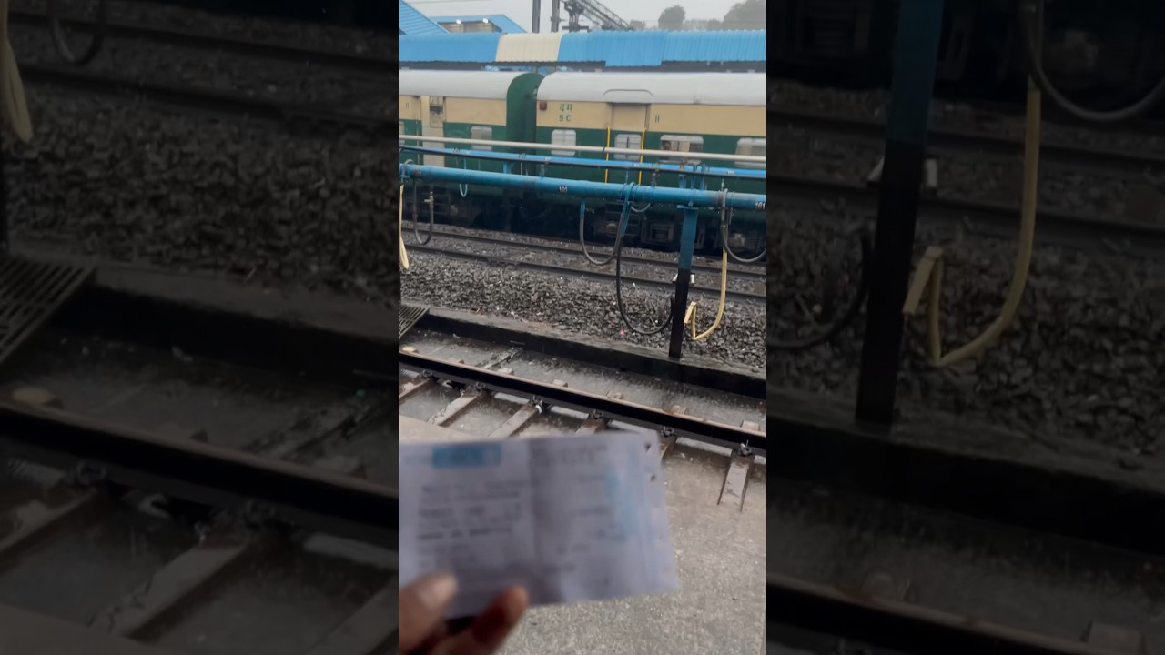 Lingampally Intercity Express 12795 l Vijayawada - YouTube