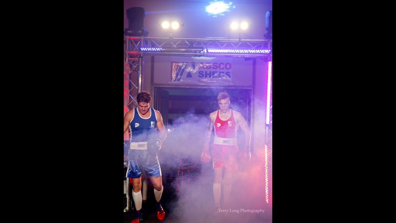 Tim Hannan Vs Billy Hatton II - YouTube