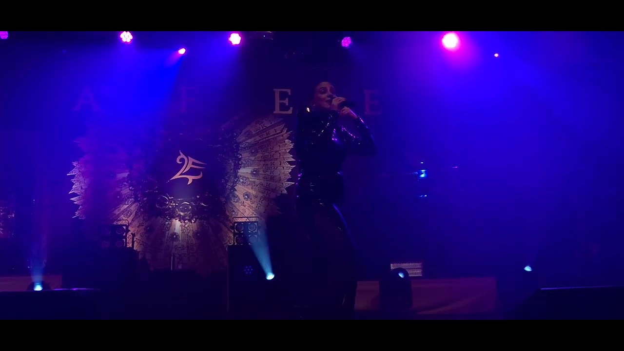 Lafee live am 21.1 2025 in Dresden Song Prinzessin 🥰 - YouTube