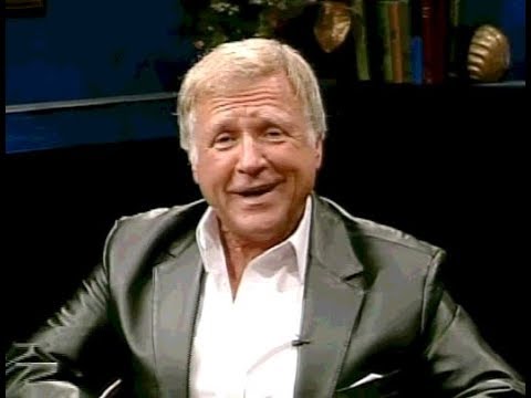 Jan Lewan raps on The Sam Lesante Show - YouTube