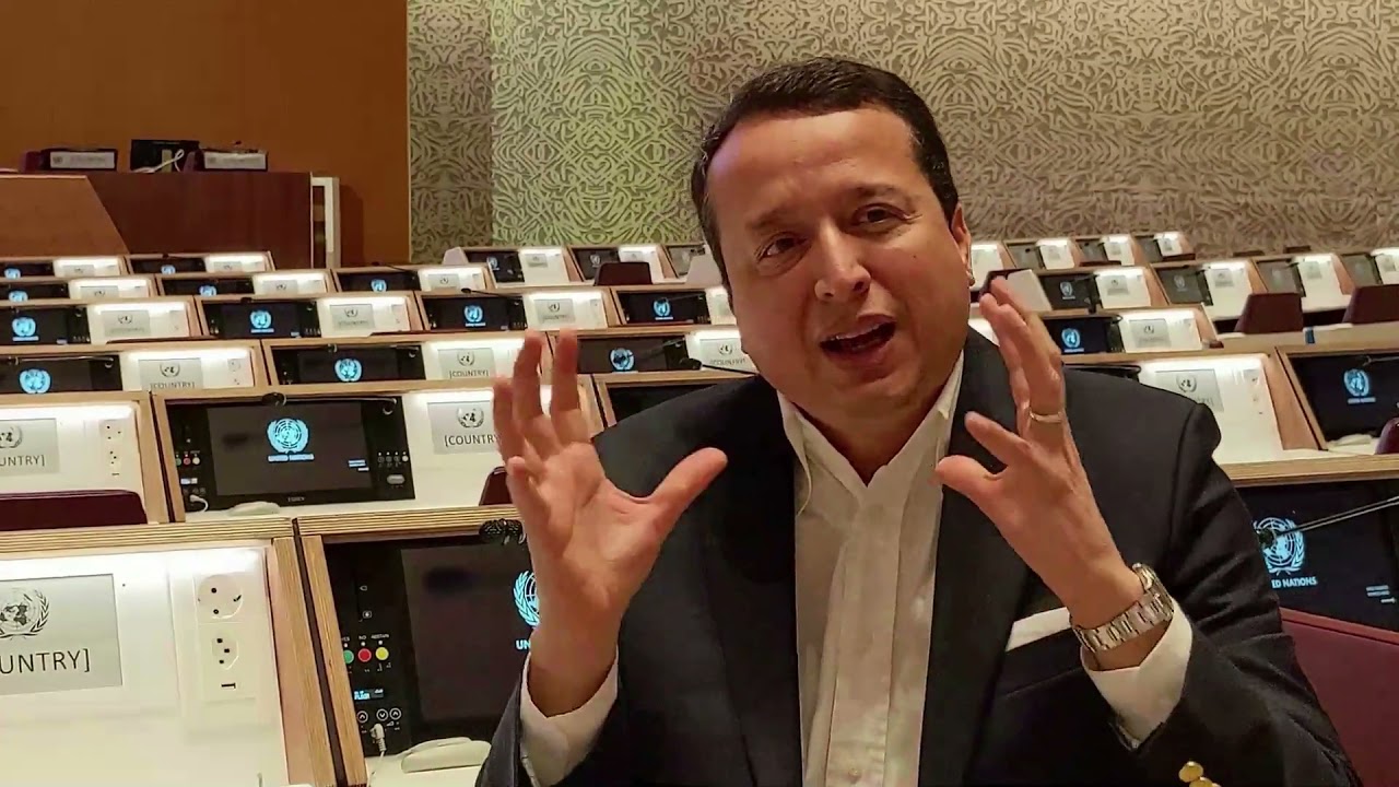 WHO IS WHO - Alex Mejia - YouTube