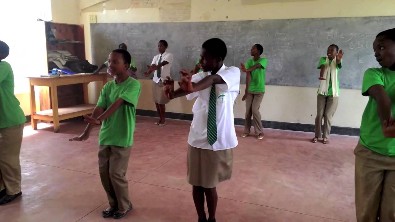 Rwandan Traditional Dance: Students from RLS - YouTube