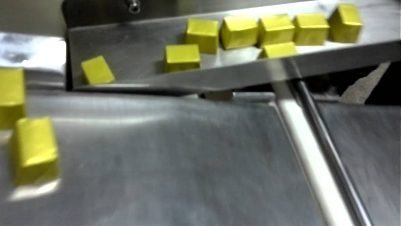 Envelope type fold wrap machine - YouTube