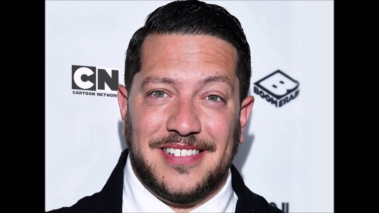 24 minutes of a still picture of sal vulcano - YouTube