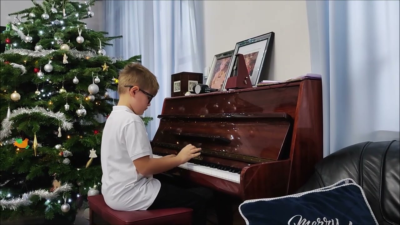 Clavimania 2022, Jan Romanowski 8 lat, Fortepian, Kategoria II - YouTube