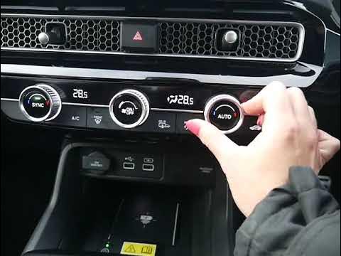 How to defrost a Windshield on a Honda - YouTube