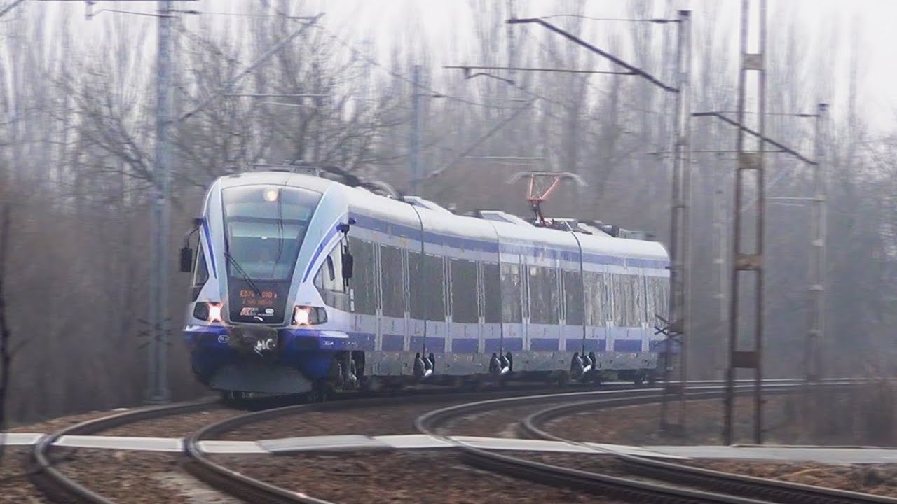 ED74 w nowym malowaniu PKP Intercity - YouTube