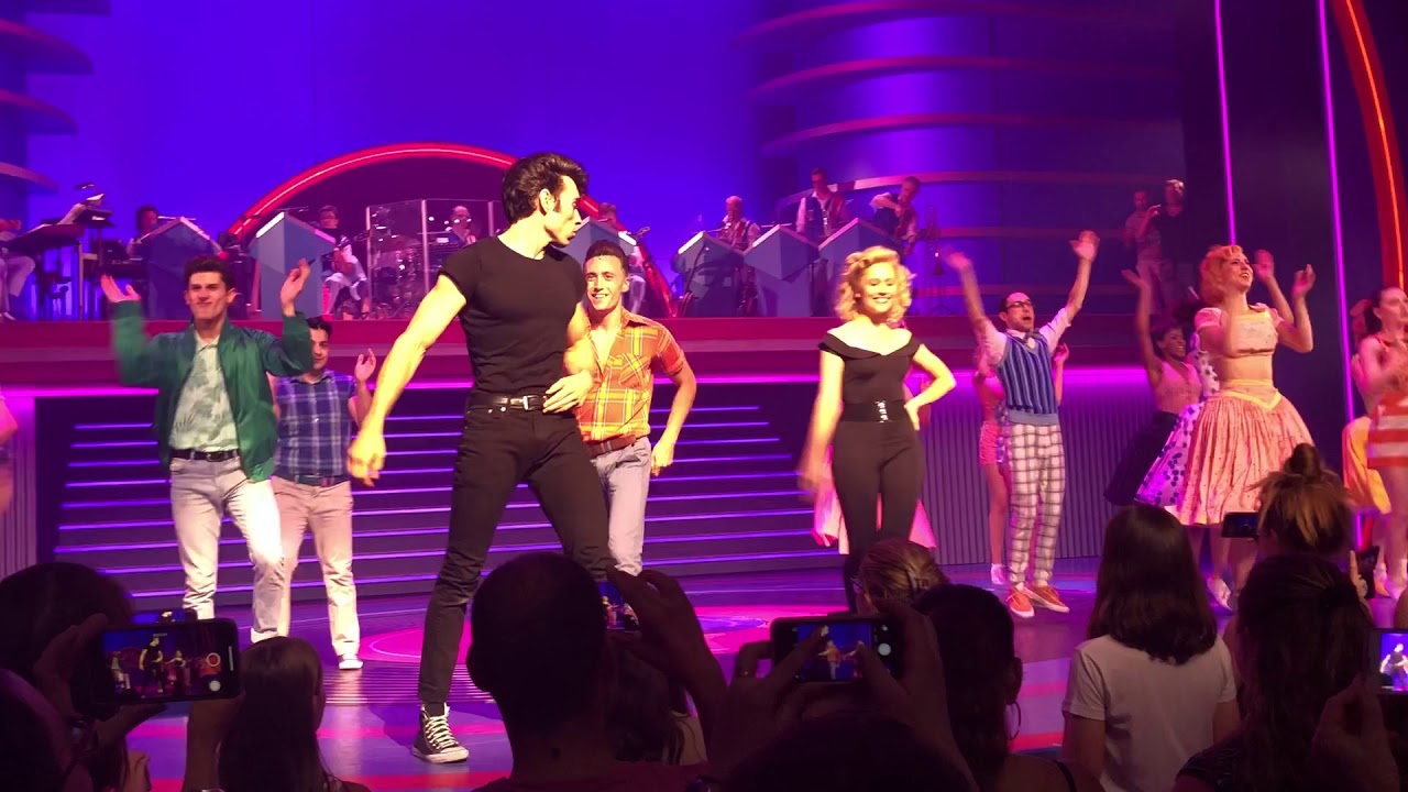 GREASE le musical.. la derniere le 08/07 A Mogador - YouTube