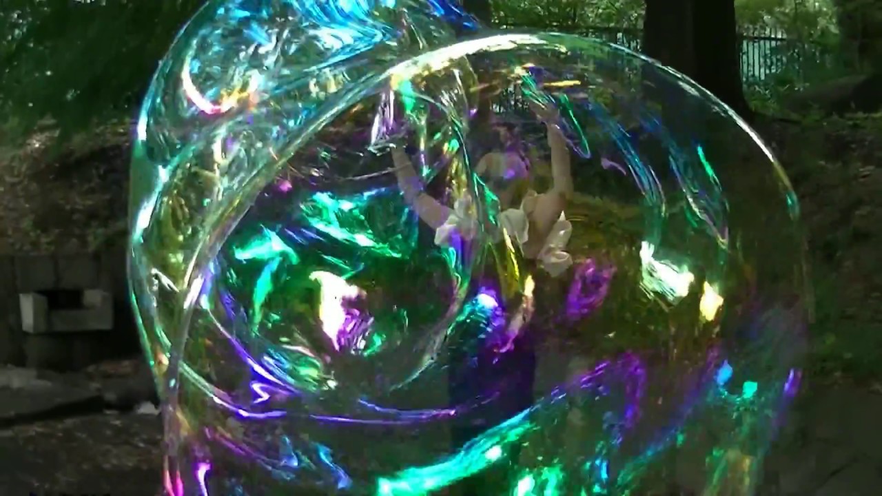 idols representing japan .you tube .making mega bubbles - YouTube