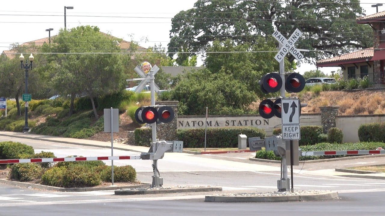 SACRT 104 Gold Line Inbound, Iron Point Rd. Railroad Crossing, Folsom ...