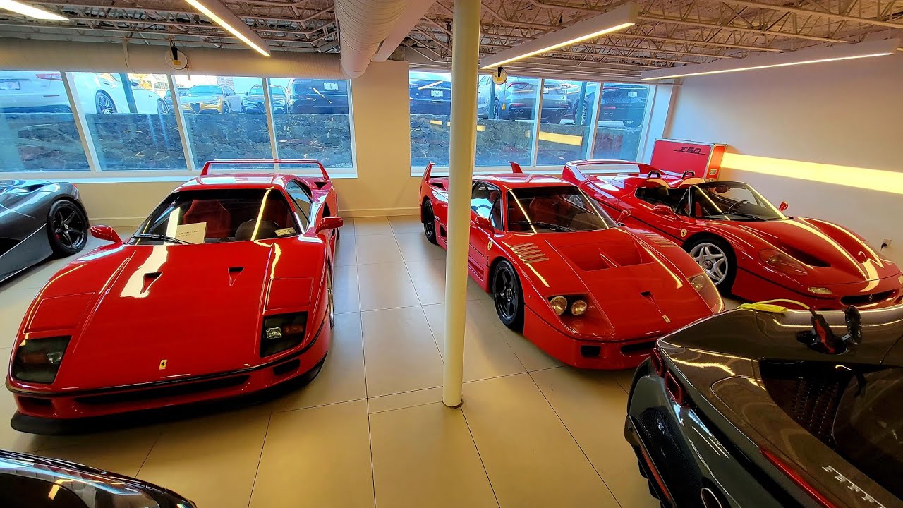 Ferrari Cave !!! F40 / F40 LM / F50 / SP2 / Laferrari And More ...