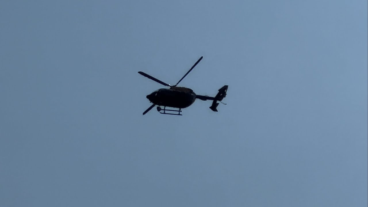 NPAS London Eurocopter EC145 [G-MPSC] flying above my house - YouTube