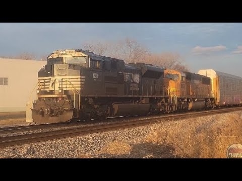 NS 1120 Leads Ns 121 With a (BNSF Leaser Unit) - YouTube
