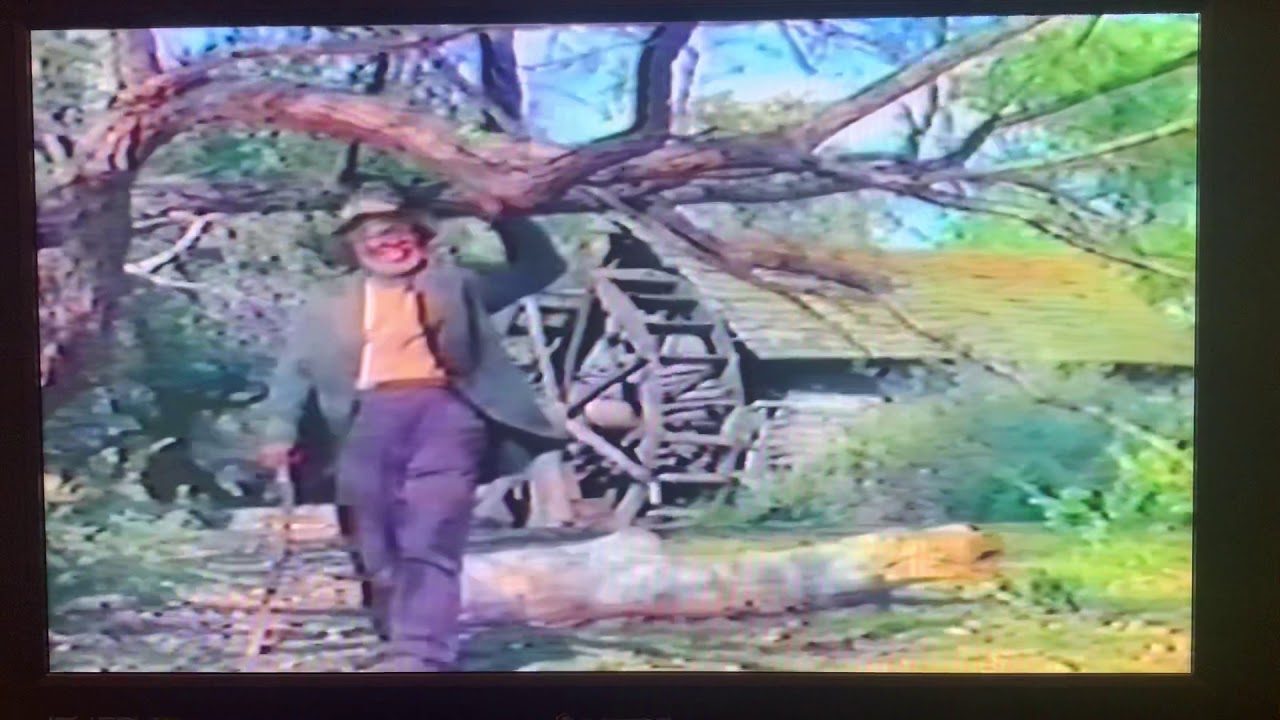 Song of The South (1946) Uncle Remus Gets in Trouble Again by Miss ...