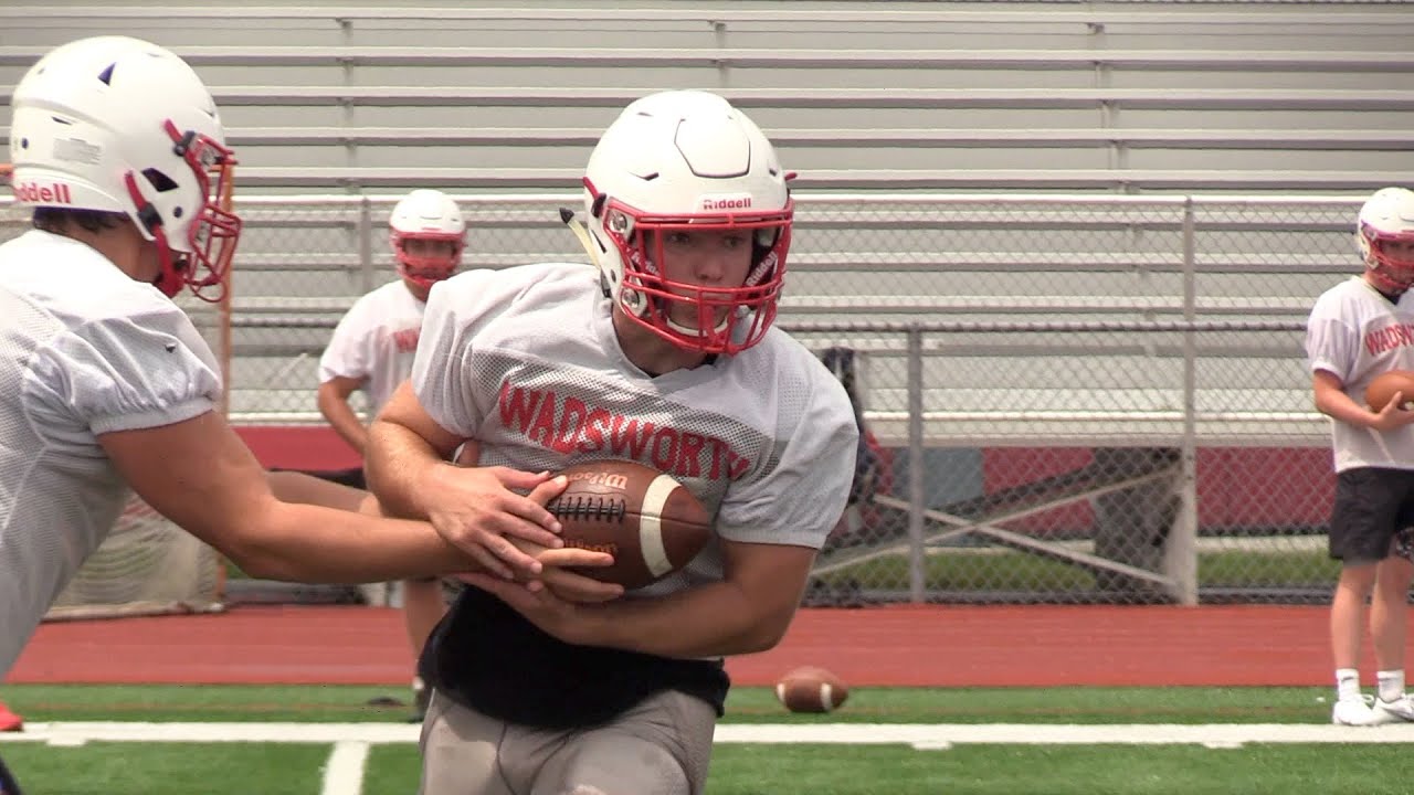 Wadsworth has speed to burn at both ends - YouTube