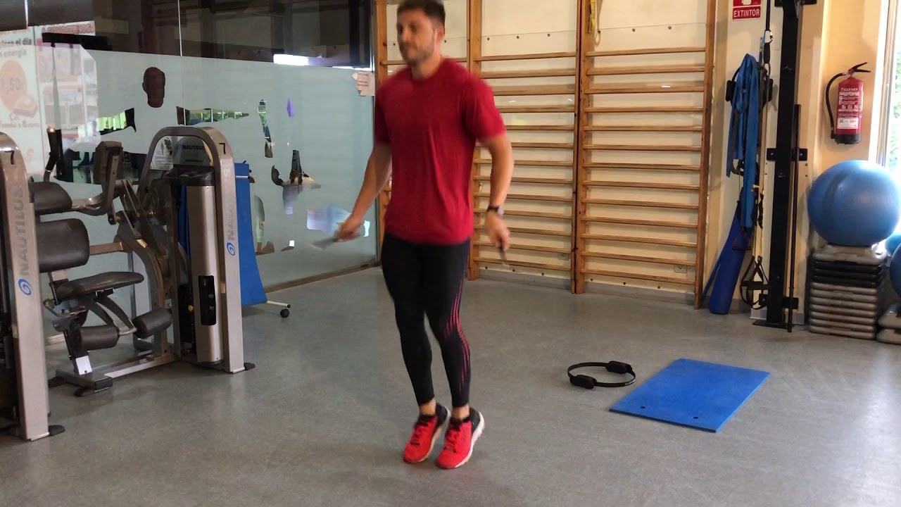 Comba con saltos a pies juntos - YouTube