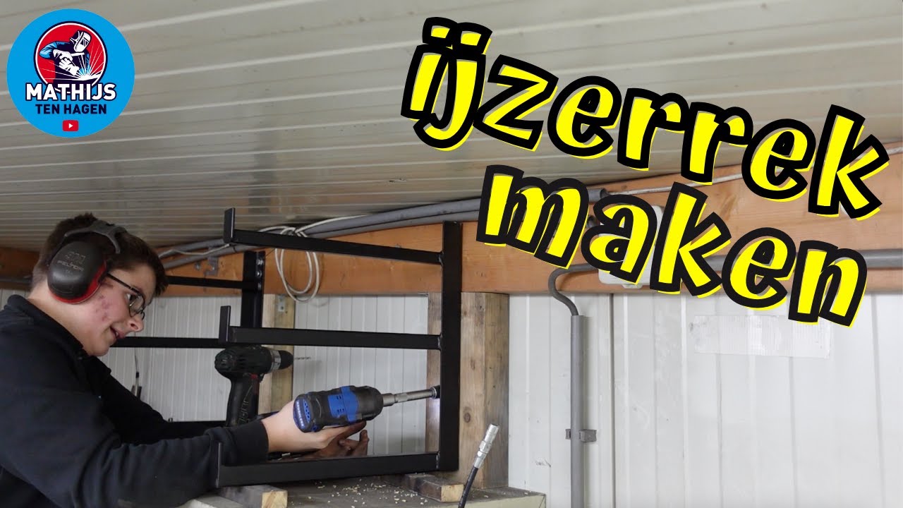 Een metaal opslag rek maken voor in de werkplaats - YouTube