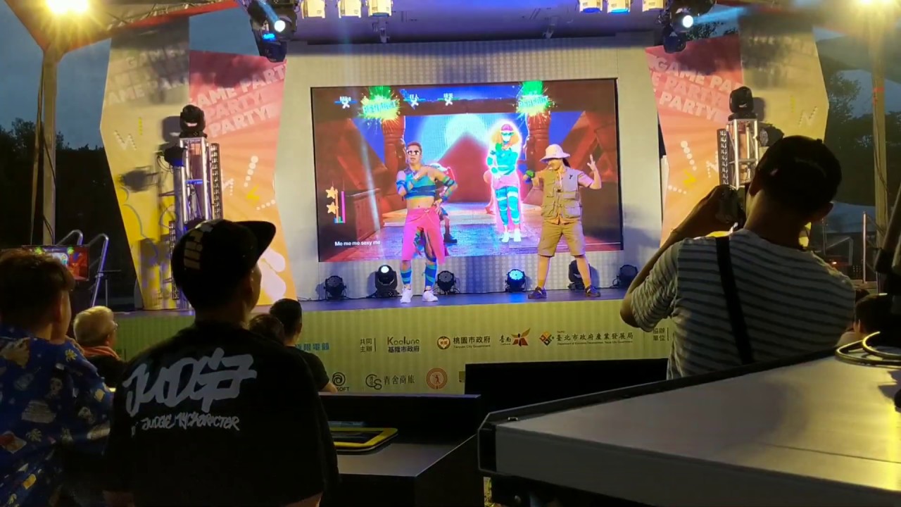 Just Dance 2019 MiMiMi Cosplay Holyland Game Party - YouTube