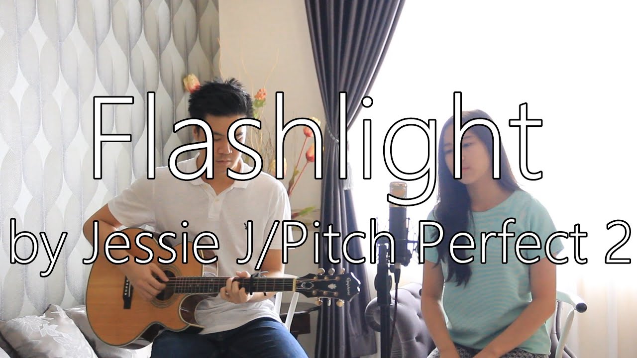 Jessie J/Pitch Perfect 2 - Flashlight (Covered by Devin & Cindy) - YouTube