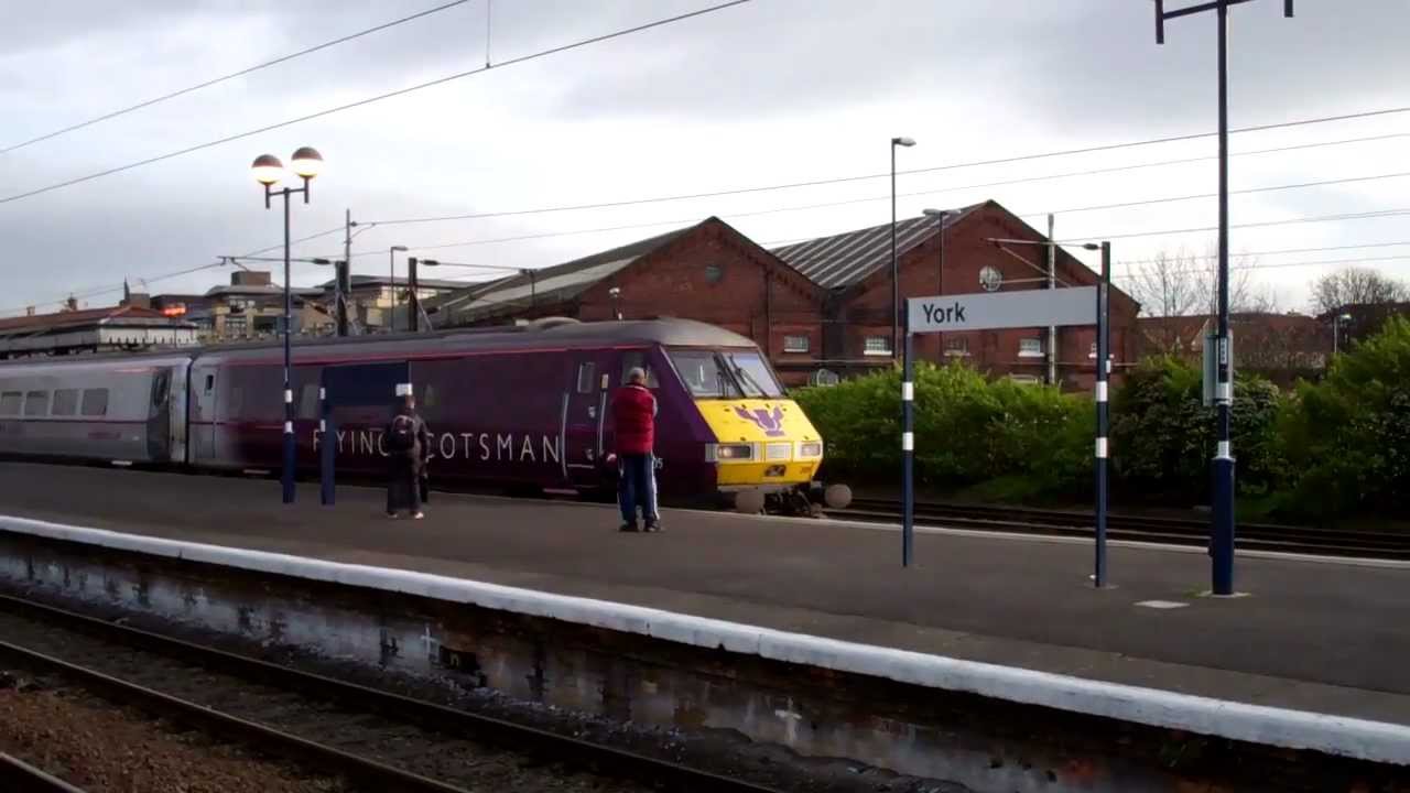 East Coast Flying Scotsman Class 91 + DVT At York - YouTube