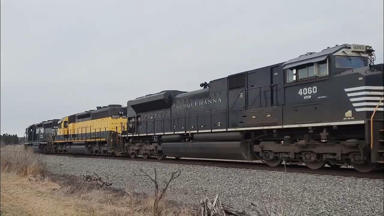 NS 3042 gp40-2 Leads A NYS&W North Past Preble Back In March 2022, "Before The Paint" - YouTube
