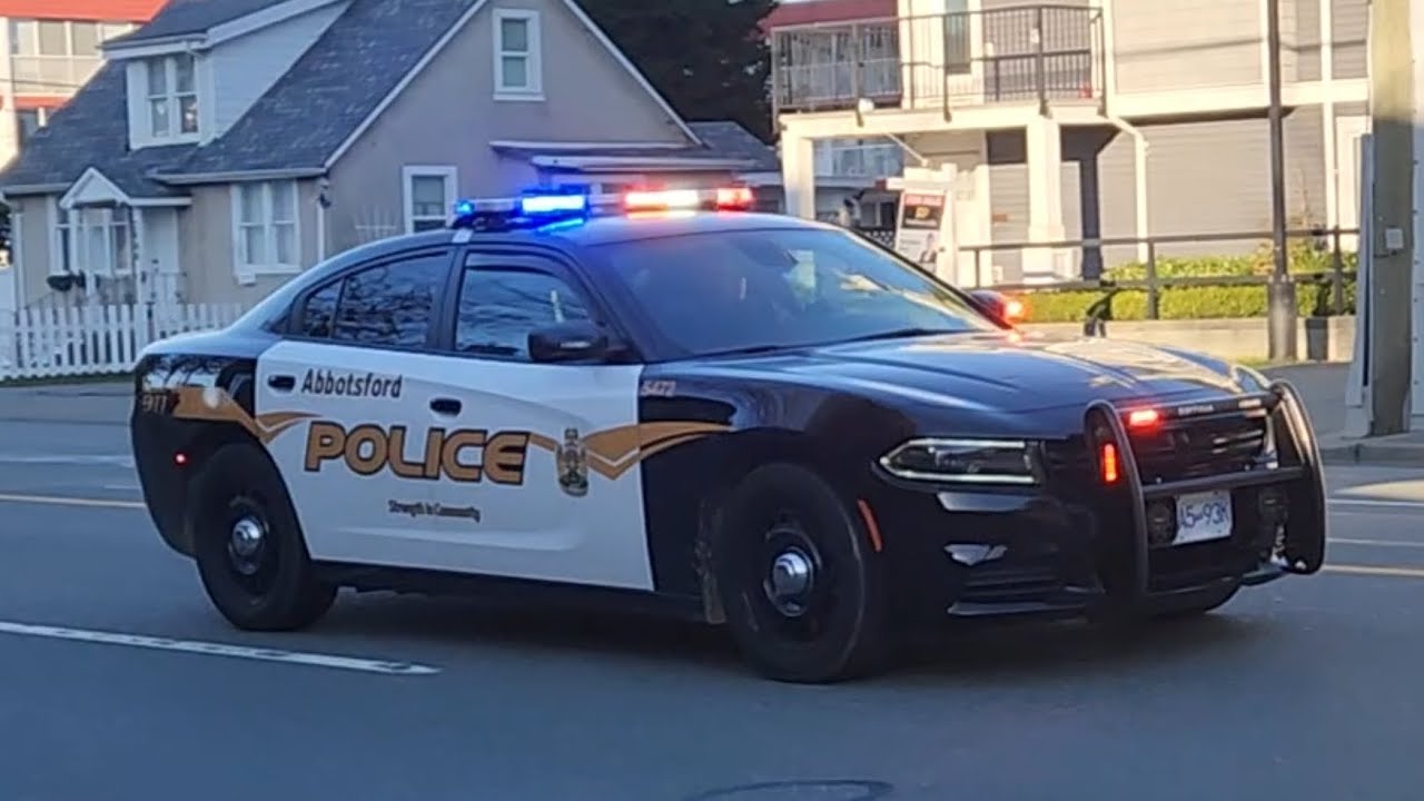 Abbotsford Police **NEW** Marked Charger Responding - YouTube