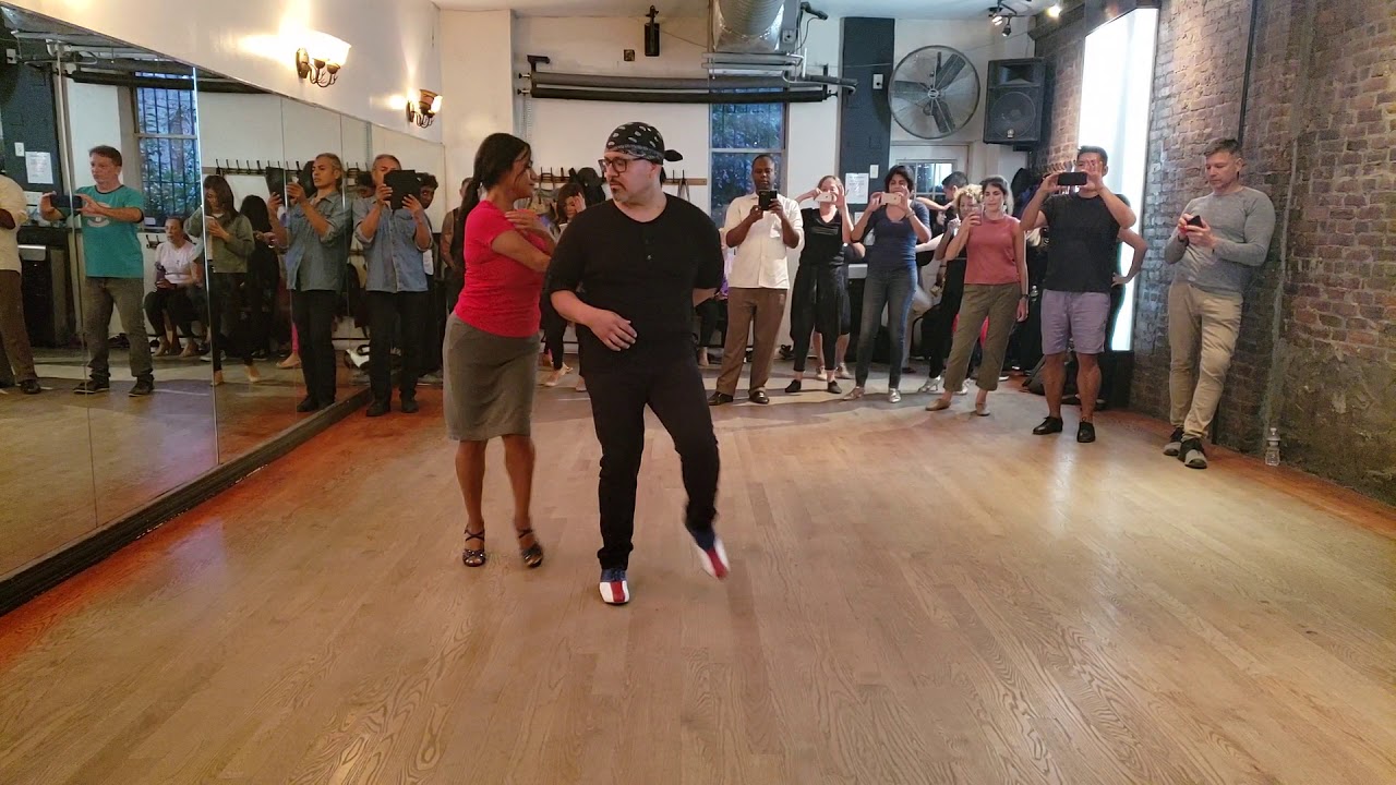 On2 Salsa Demonstration at Salsa Salsa - YouTube