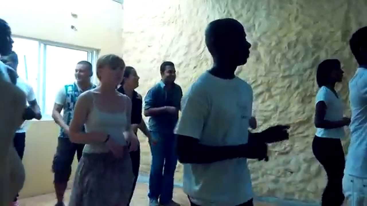 Crazy Salsa Cartagena, Learn to Dance Salsa in Colombia - YouTube
