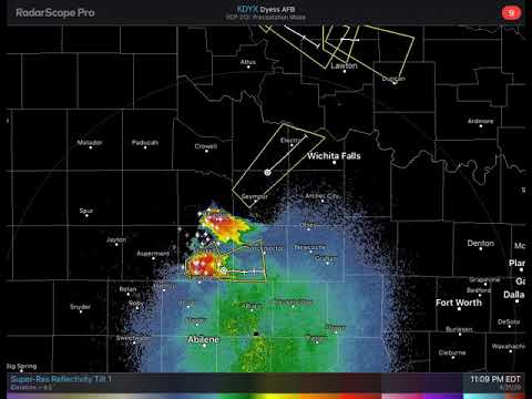 Storm splits into left moving and right moving supercell. - YouTube
