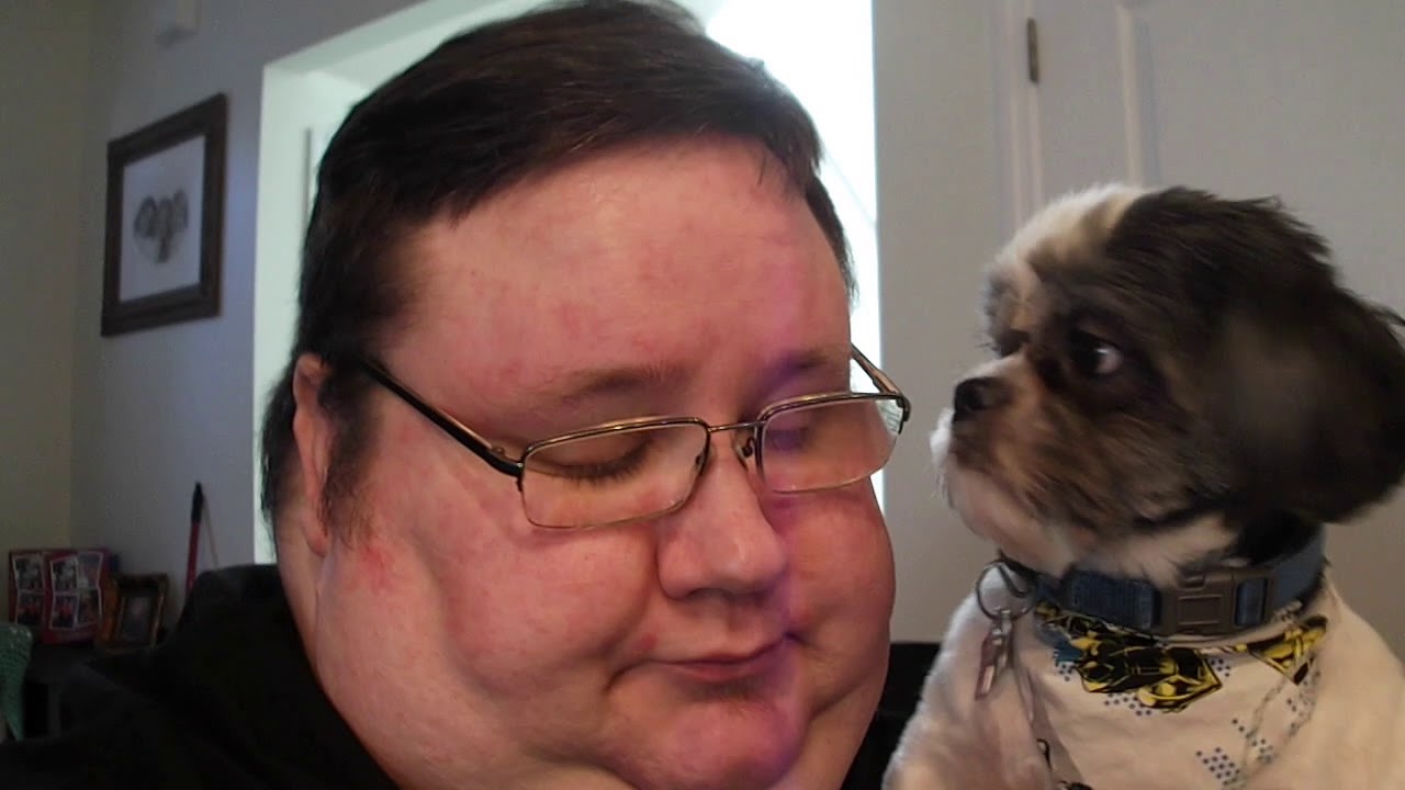 800 pound man - YouTube