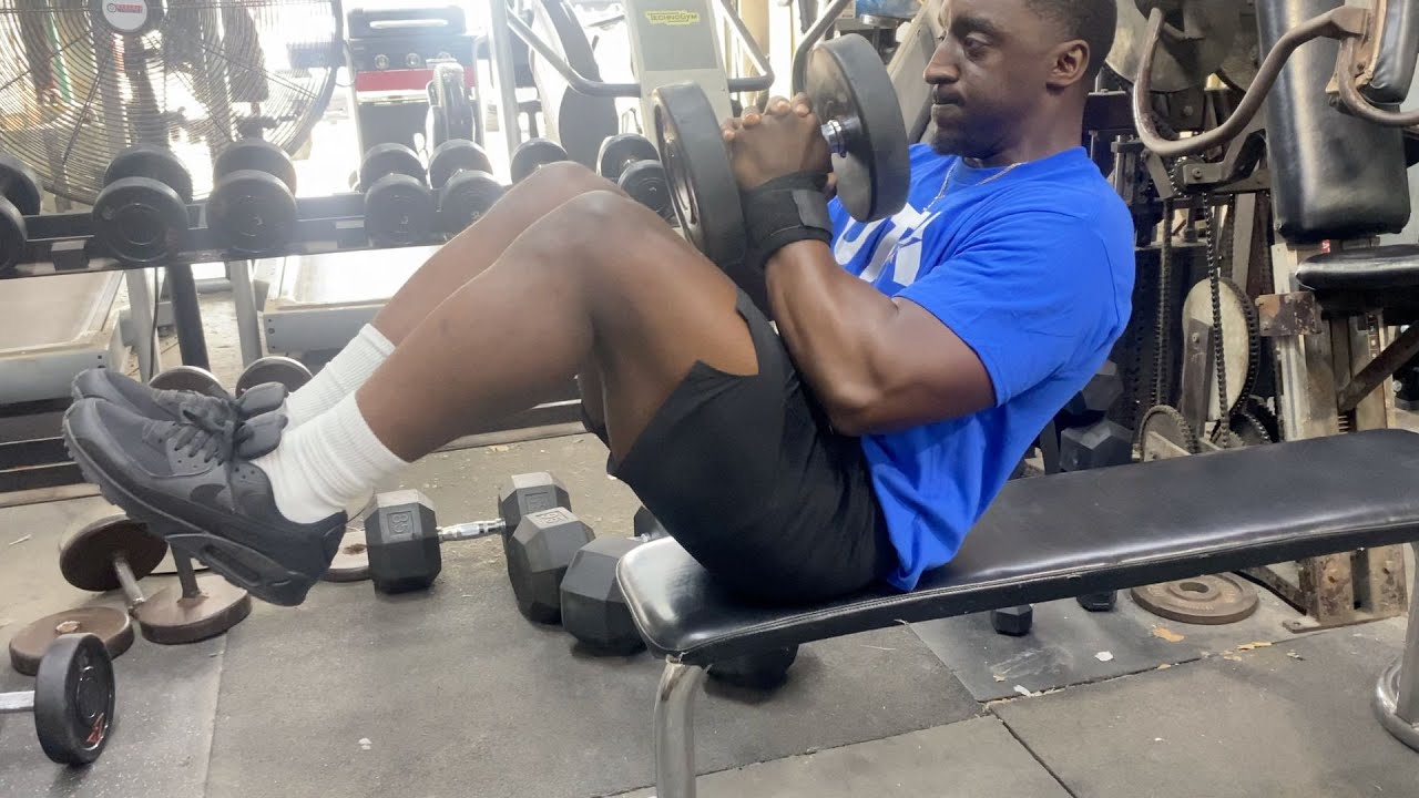 DUMBBELL SEATED CRUNCH - YouTube