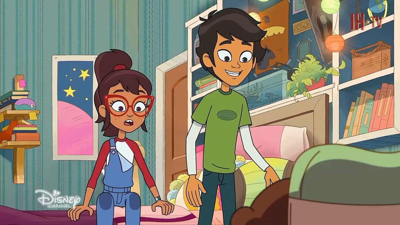 Hailey's On It! - The Beginning of the Friend EXCLUSIVE CLIP - YouTube