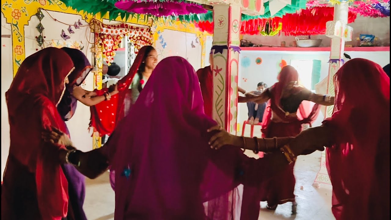 वालपुर टोले में || Walpur Shadi Dhol Mandal || Adivasi Shadi Dance ...