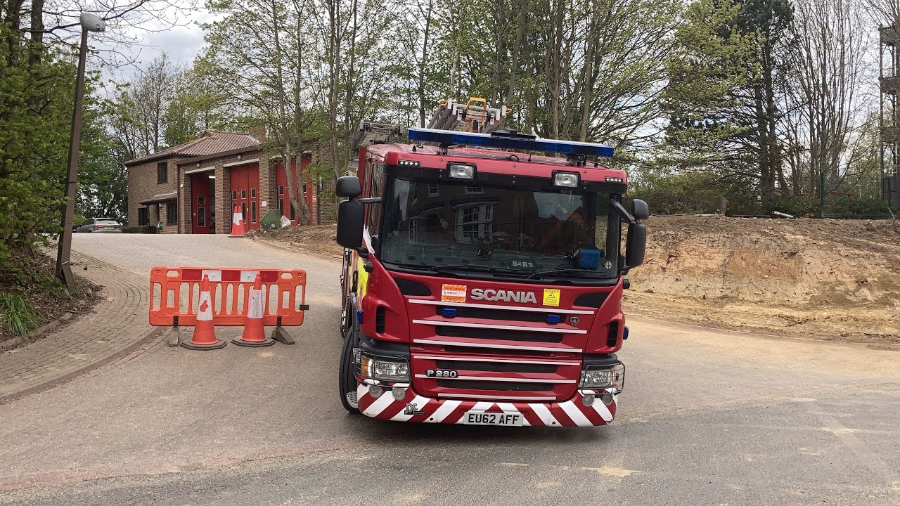 Kent Fire and Rescue Service Scania P280 Pump leaving Faversham Fire ...