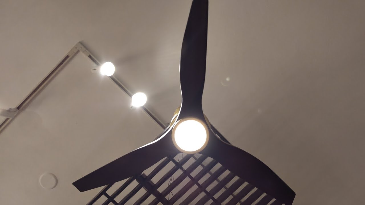 Fanimation Spitfire Ceiling Fan - YouTube