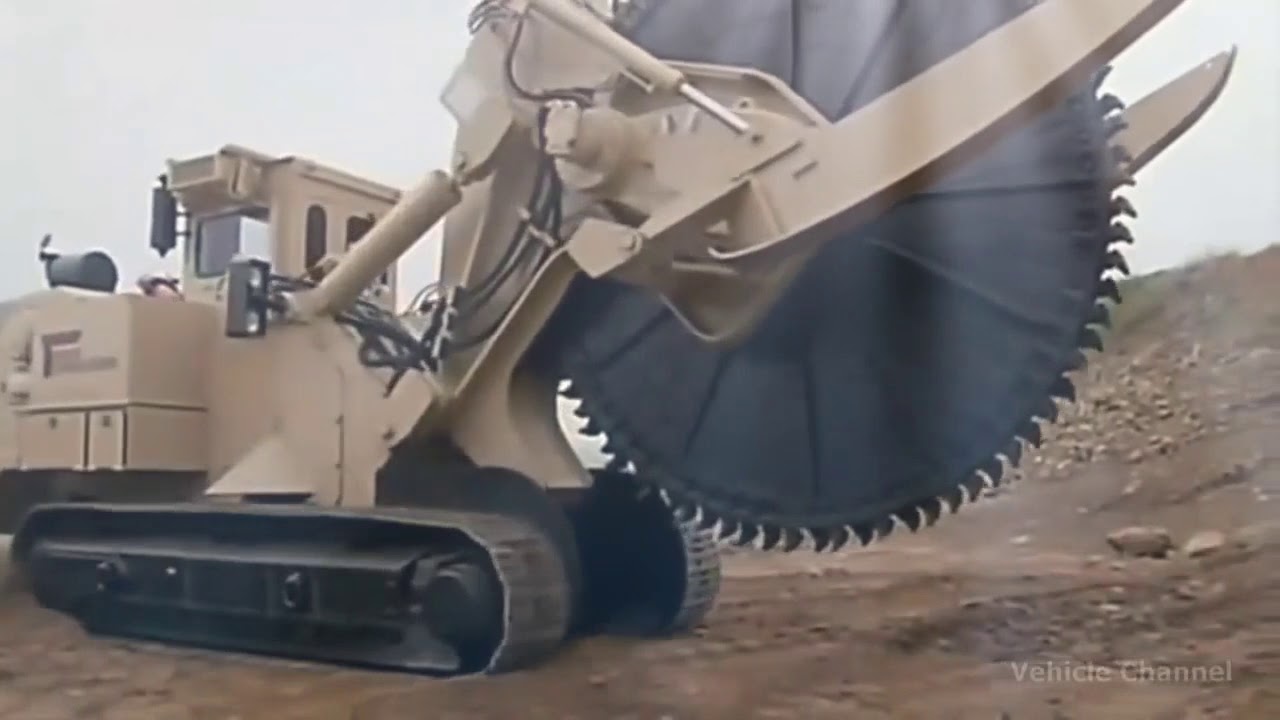 Indian largest cutting machine - YouTube