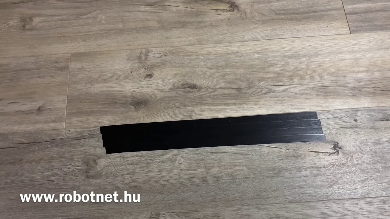 Robotporszívó és a fekete csík - YouTube