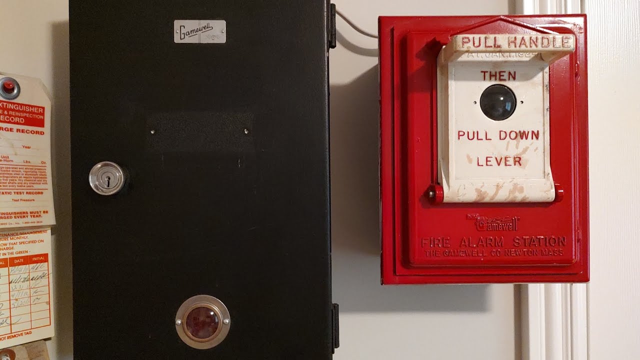 Gamewell "Dualarm" Auxiliary Fire Alarm Control Panel (early 1950's ...