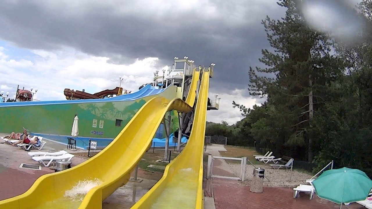 Straight Down Kamikaze Slide at Aqualuna Terme Olimia - YouTube