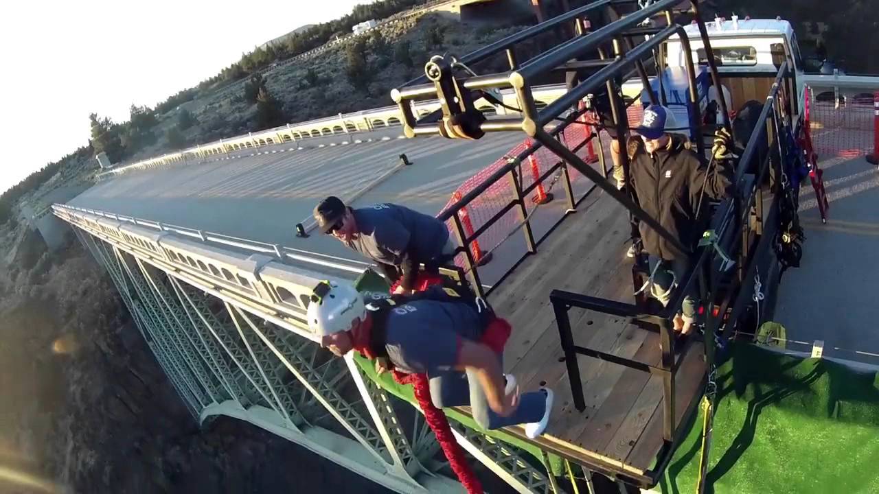 Bungee Jumping Oregon 250 Foot Plunge Over The Crooked River Gorge bungee-jumping-oregon-250-foot-plunge-over-the-crooked-river-gorge