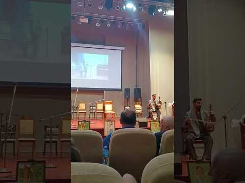 Kansorvatorya nezninde BAKI musiqi kolleci çalır Aslanli Ceyhun 2 kurs tələbəsi 