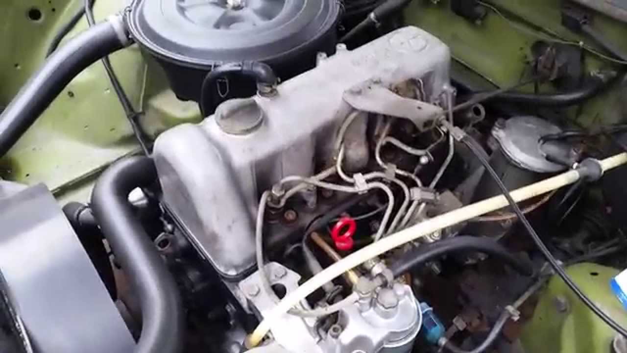 W123 200D start & walkaround - YouTube