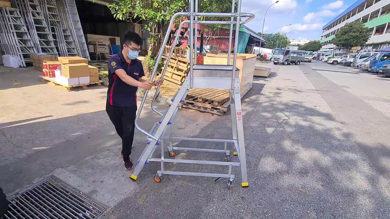XG Aluminium Platform Ladder with Retractable Caster Wheels Model: L ...